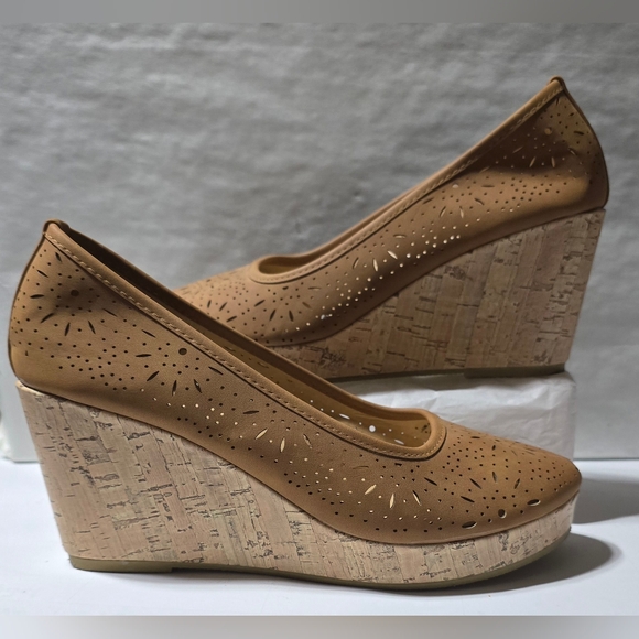 Ambu | Shoes | Womens Cognac Eyelet Cork Wedge Shoes Size | Poshmark